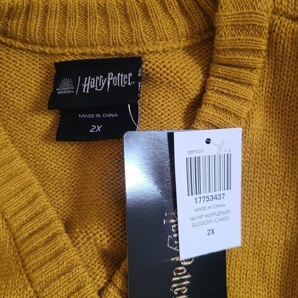 Her Universe | Sweaters | Her Universe Harry Potter Hufflepuff Skimmer ...
